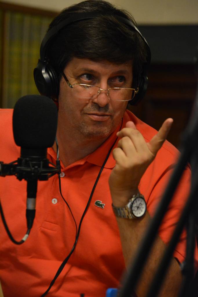 Martín Varela: "140 personas en un lugar cerrado son más peligrosas que ...
